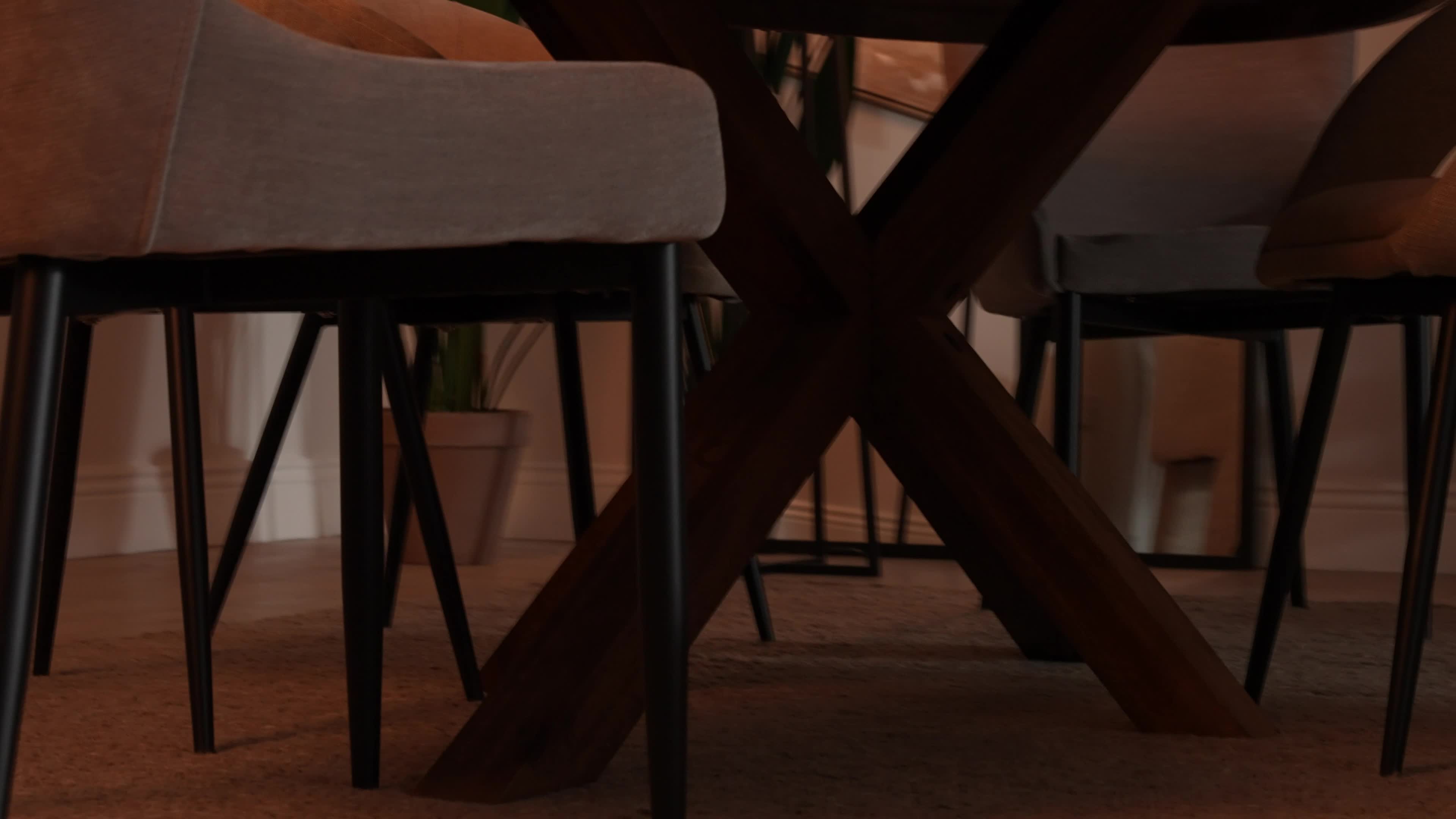 Watch Fresco Oval dining table | Streamable