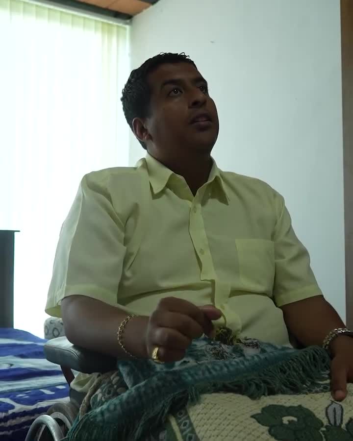 Watch Cette maman attentionnée cherche le meilleur fion pour son fiston | Streamable