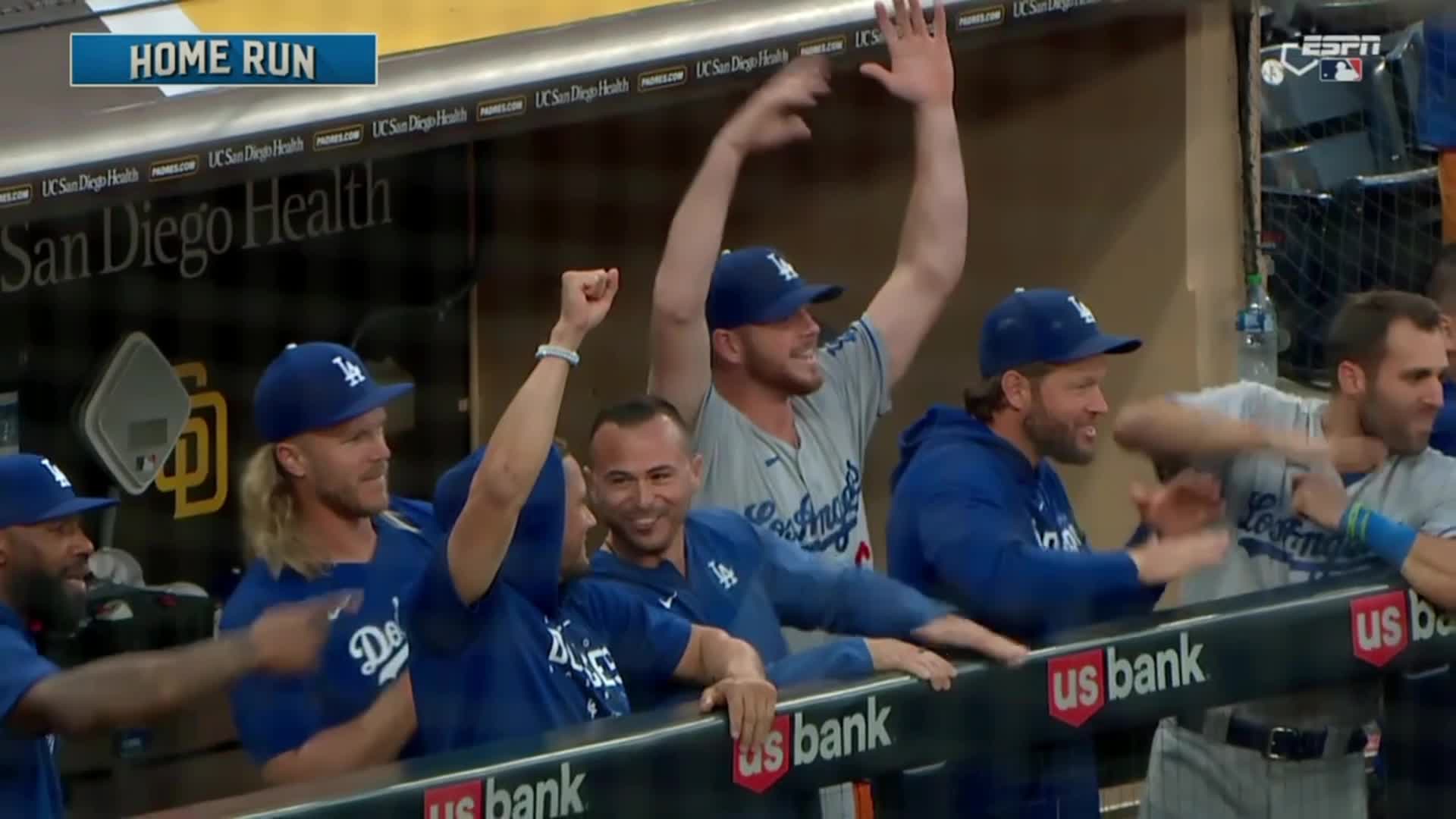 James Outman's 2-run homer gives the Dodgers a 3-run lead in extra innings.