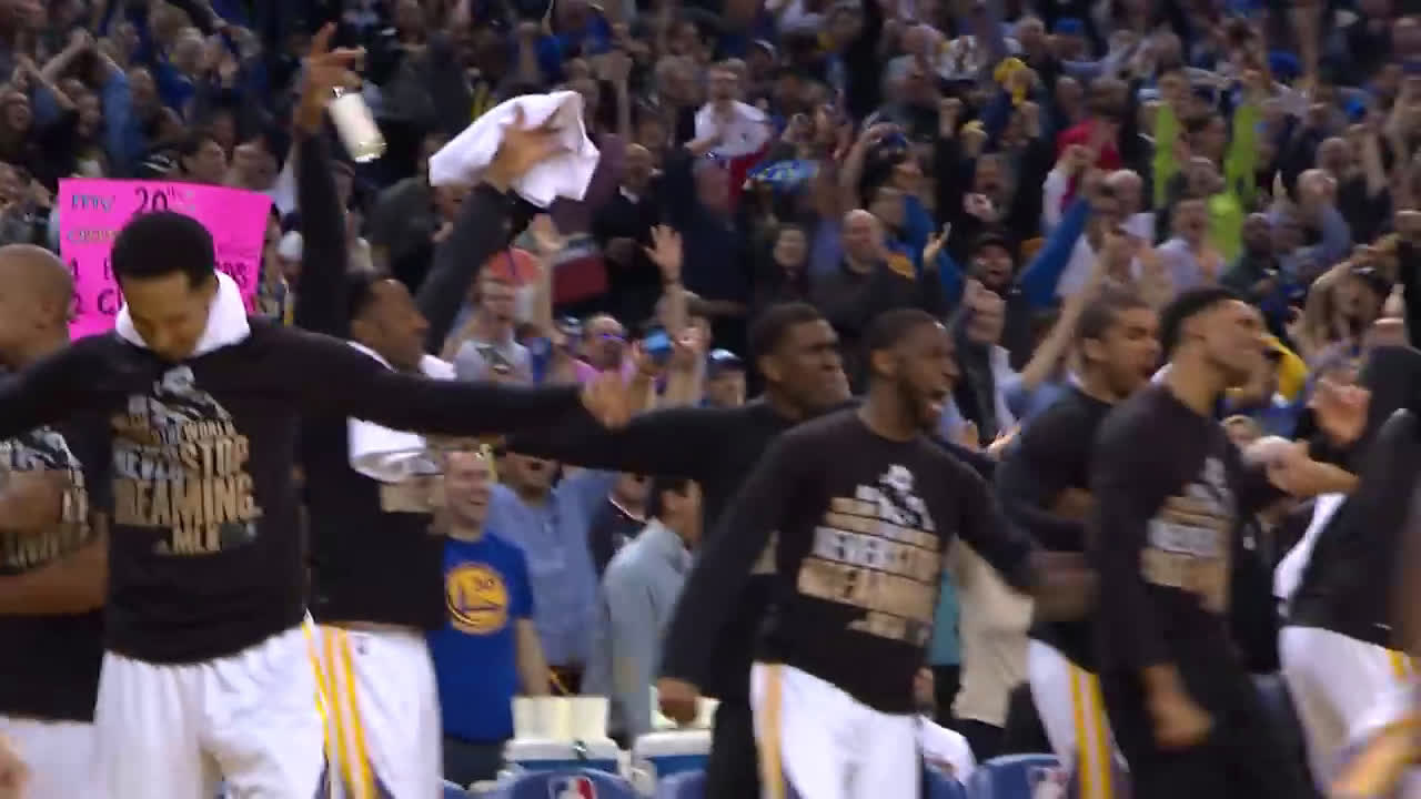 KD Rocks Oracle with POWERFUL Slam | 01.16.17