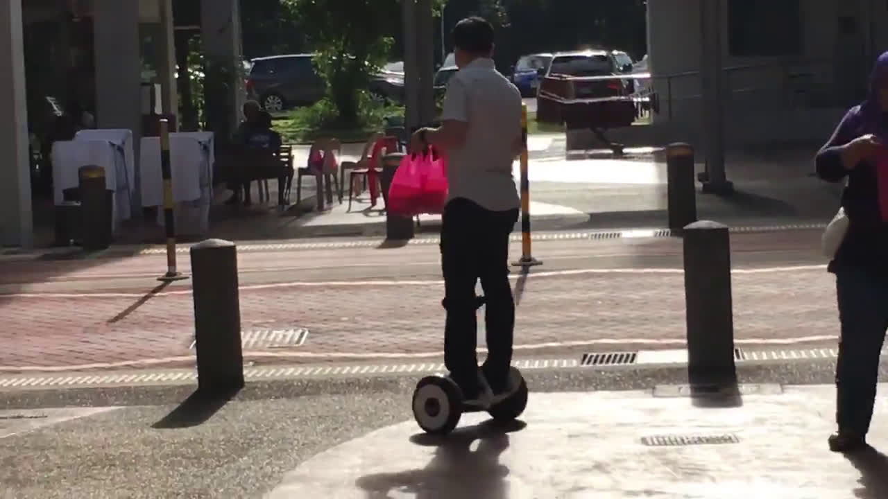 PAP's Victor Lye on wheels in Aljunied