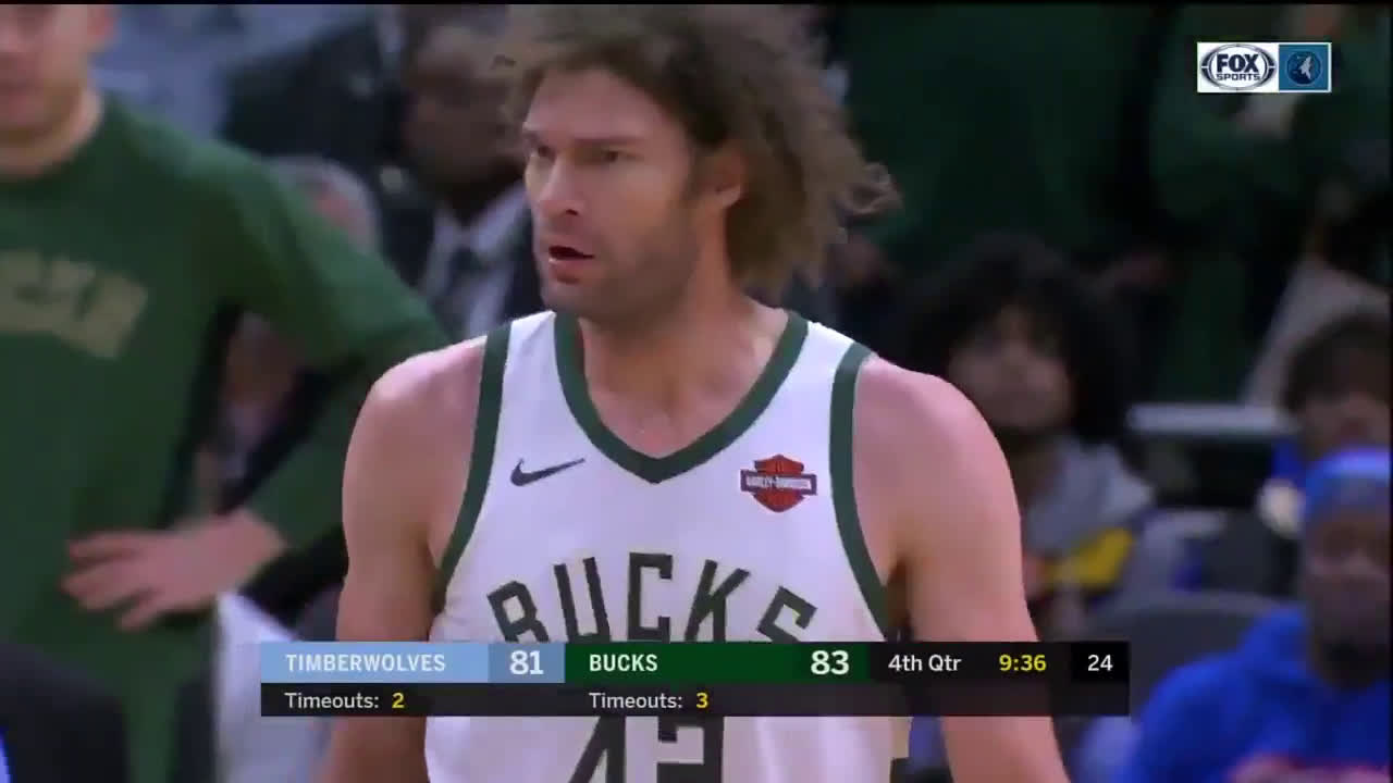 Robin Lopez gets angry after getting dunked on, scares Jarrett Culver.