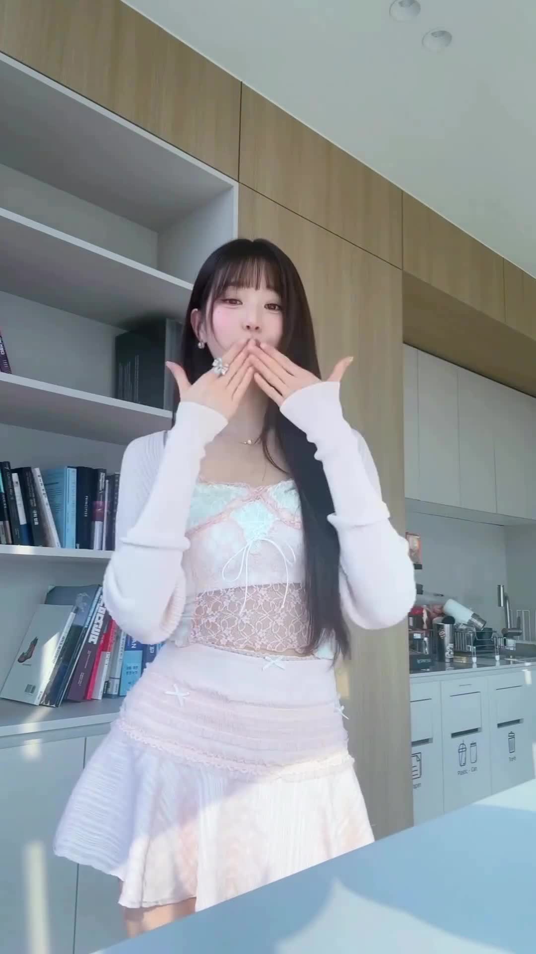 Watch Wonyoung Spin | Streamable