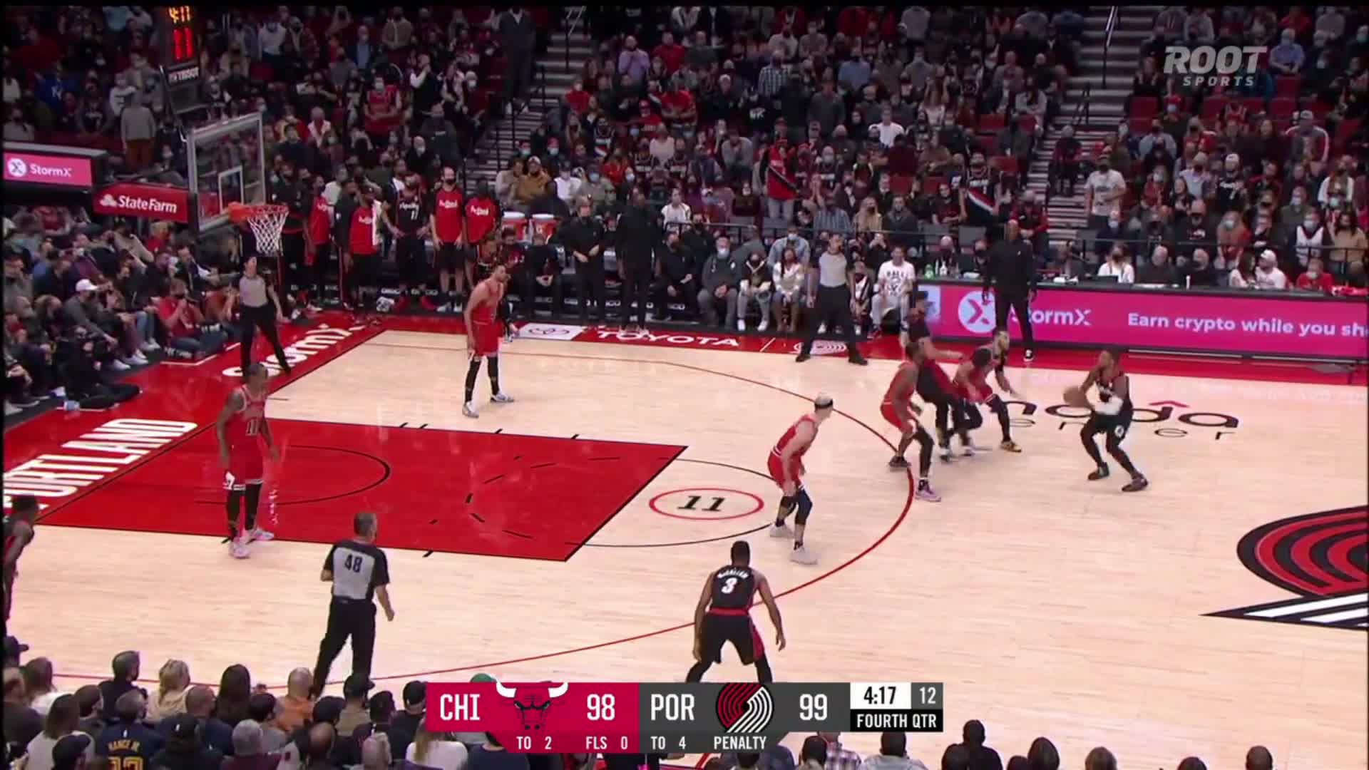 Watch Logo Lillard arrives to the game! | Streamable