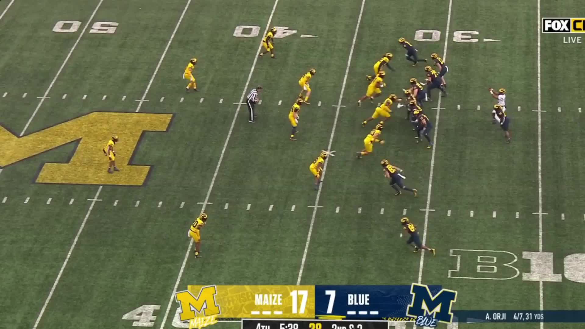 Watch Blue 4th Q 5.33 Nichols one arm overpowers Frazier | Streamable