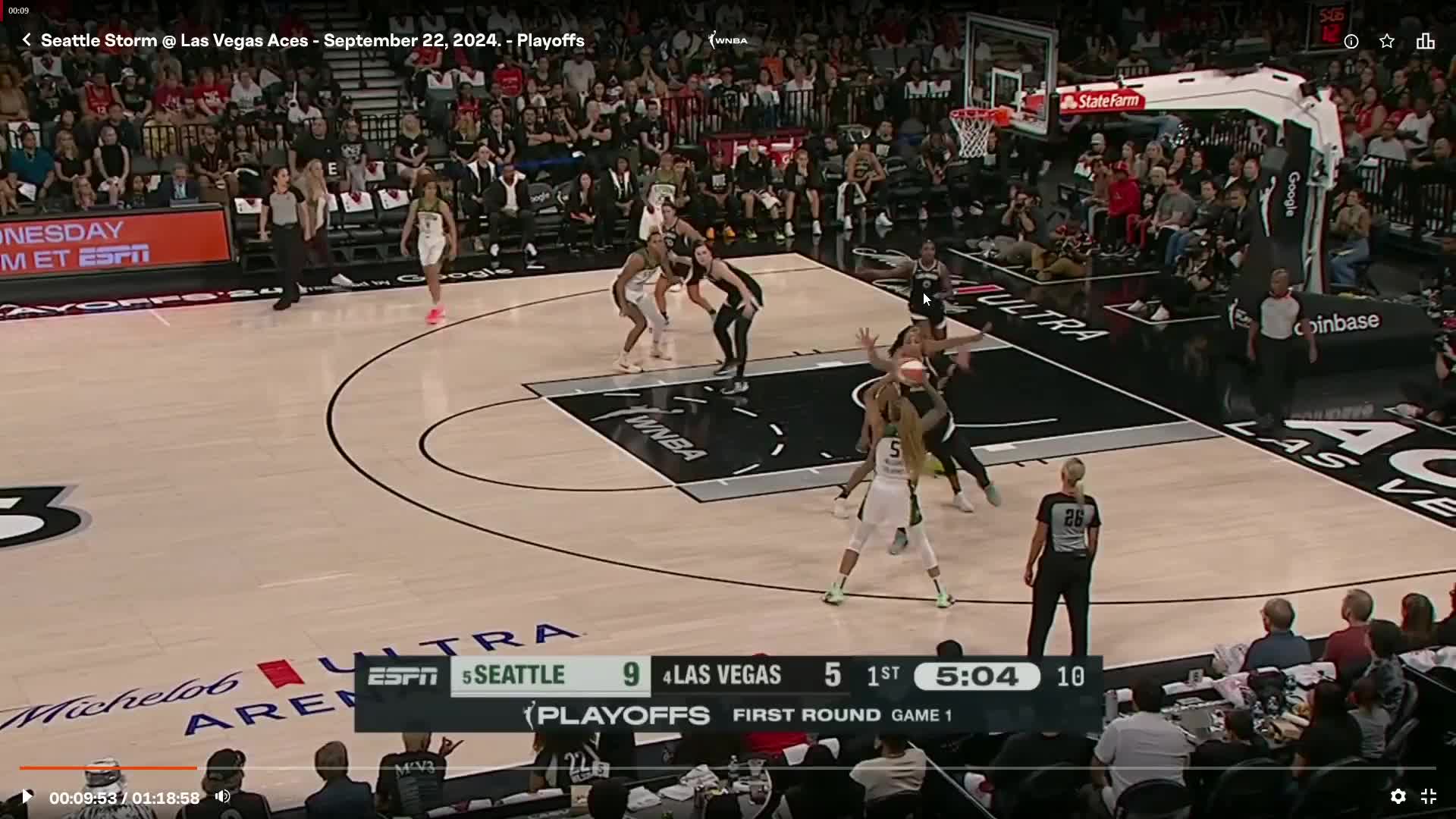 Watch left wide open and jyo is told to help ,forcing her to take either a 3 or 2 pt | Streamable