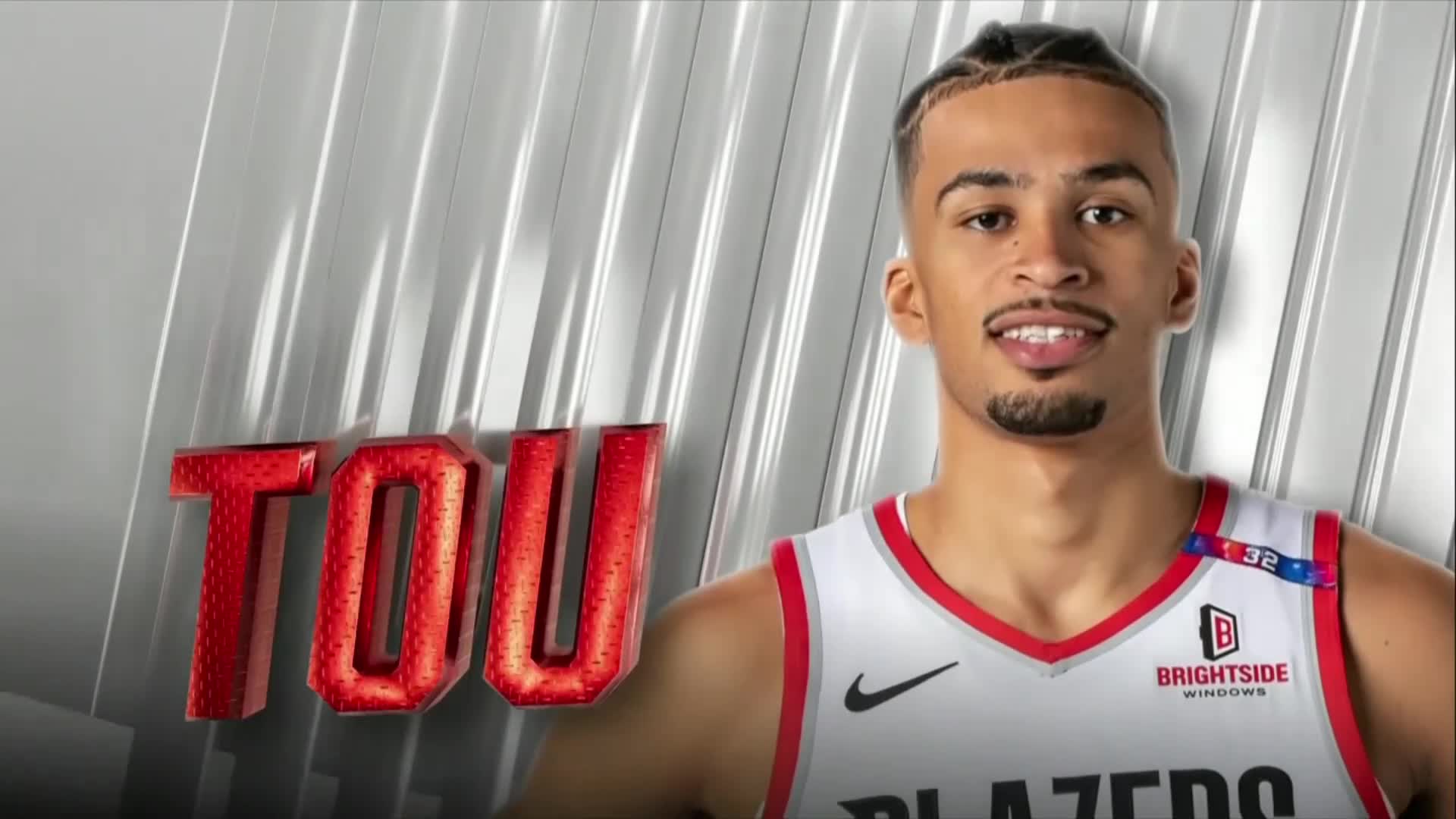 Watch Toumani stretches out for the right hand dunk | Streamable