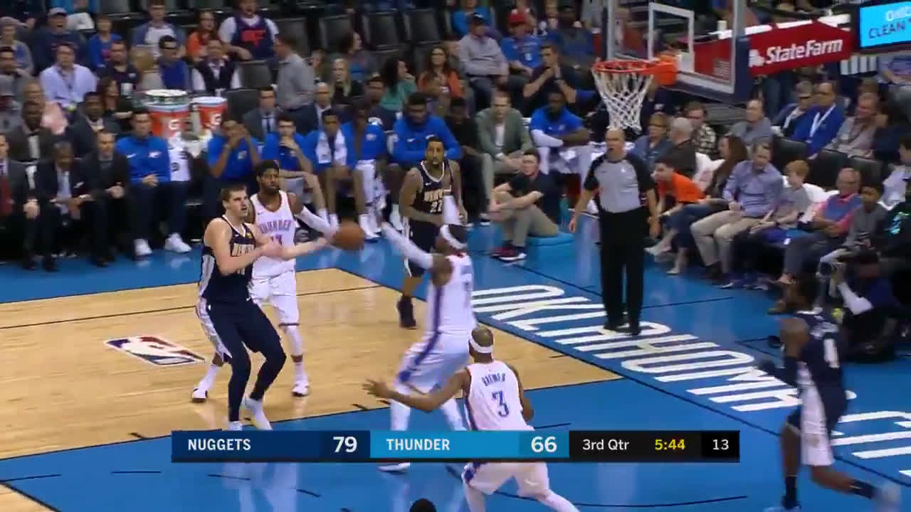 Jokic easy dish to Millsap