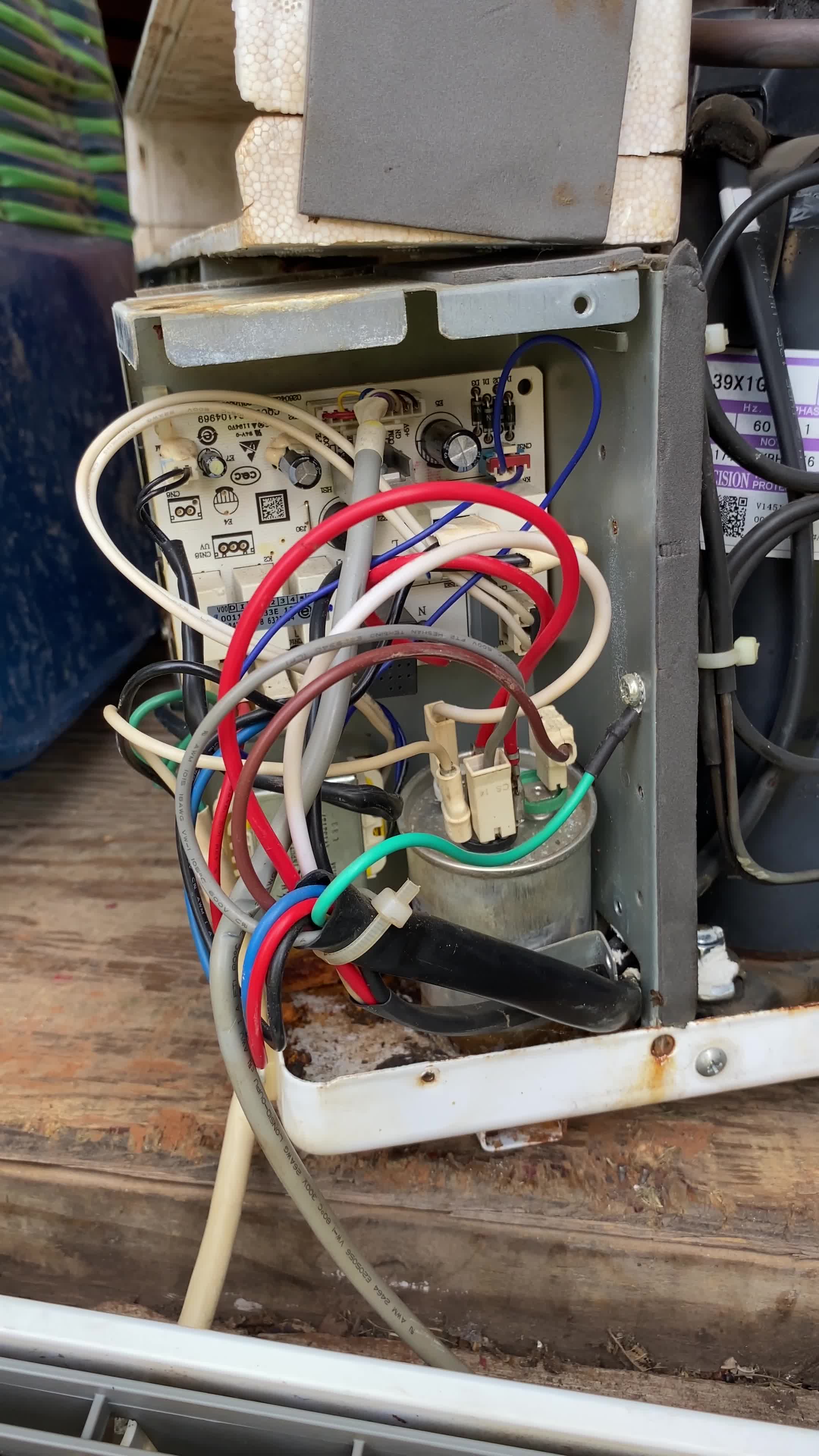 Watch AC unit | Streamable