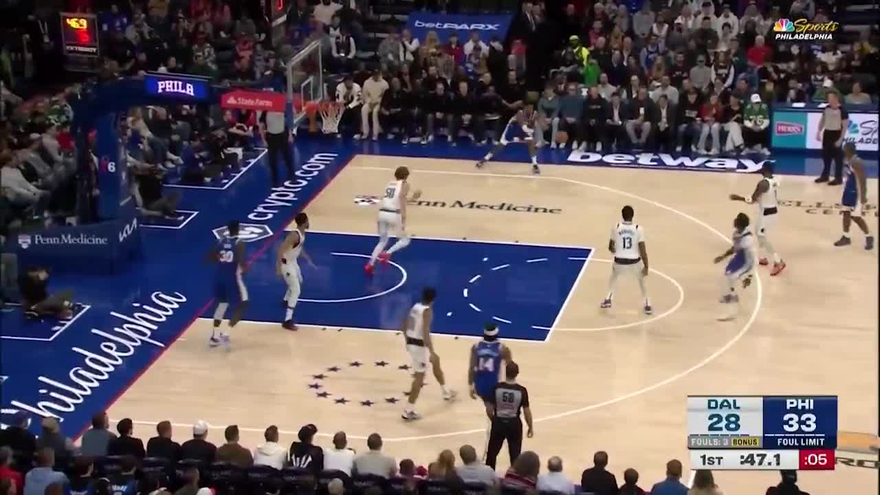 Watch [Highlight] Justin Edwards knocks down his second three of the night—third game in a row ...