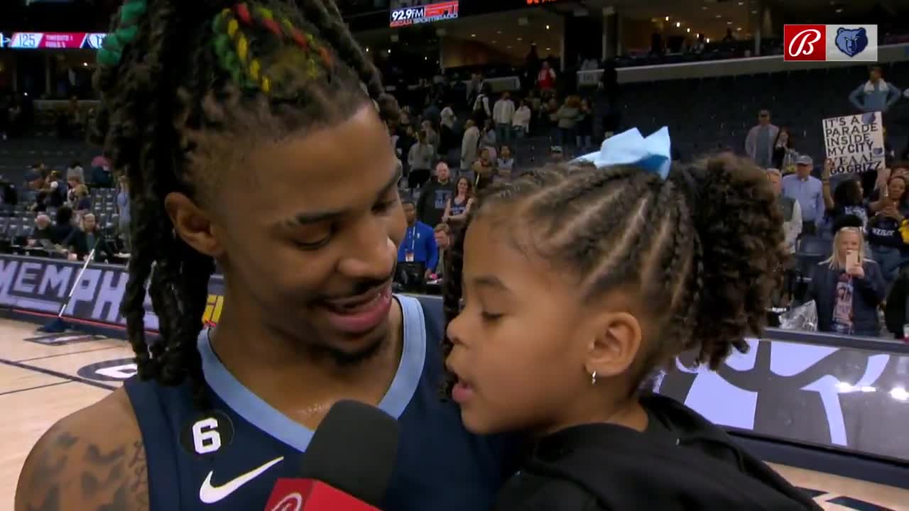 Issa parade inside my city yeah