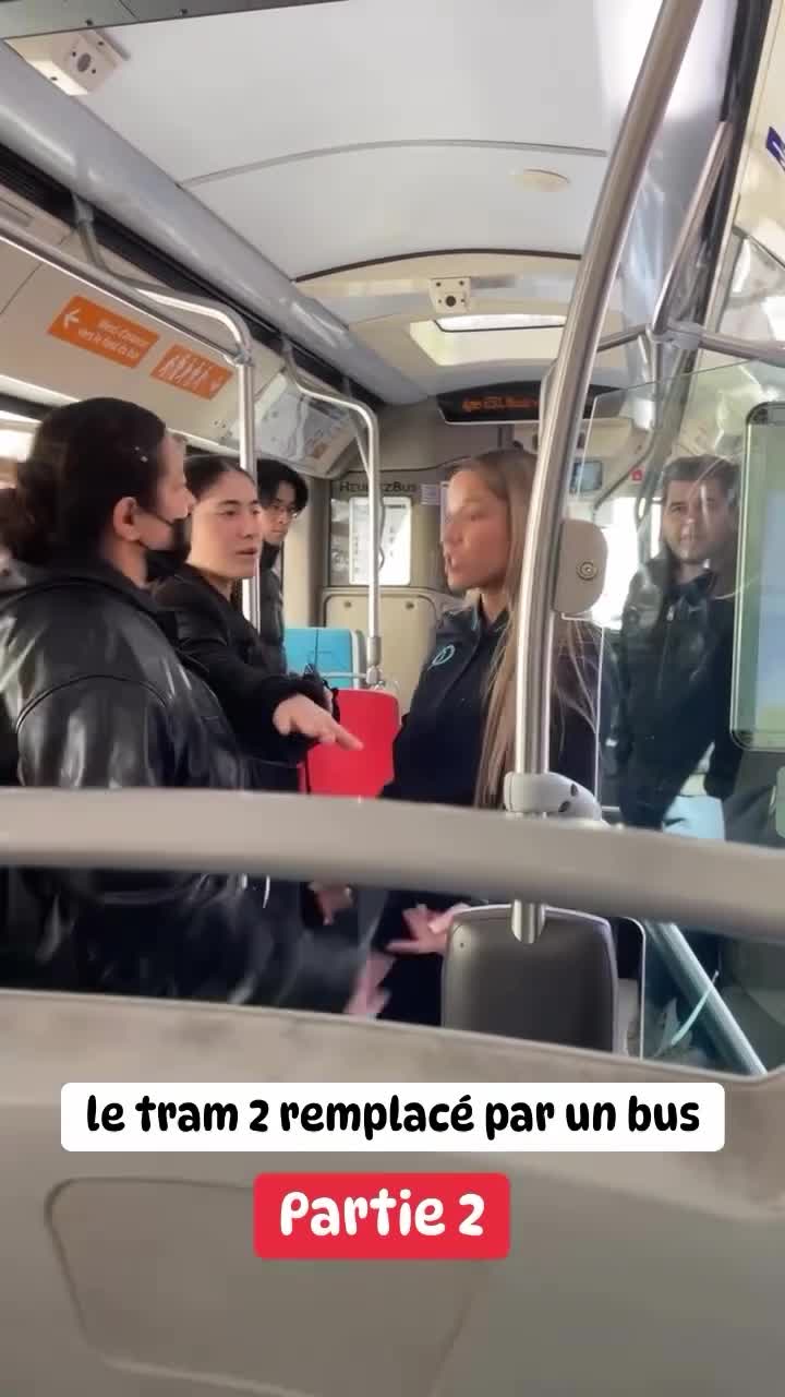 Watch Gorgonzolax VS conductrice de bus | Streamable