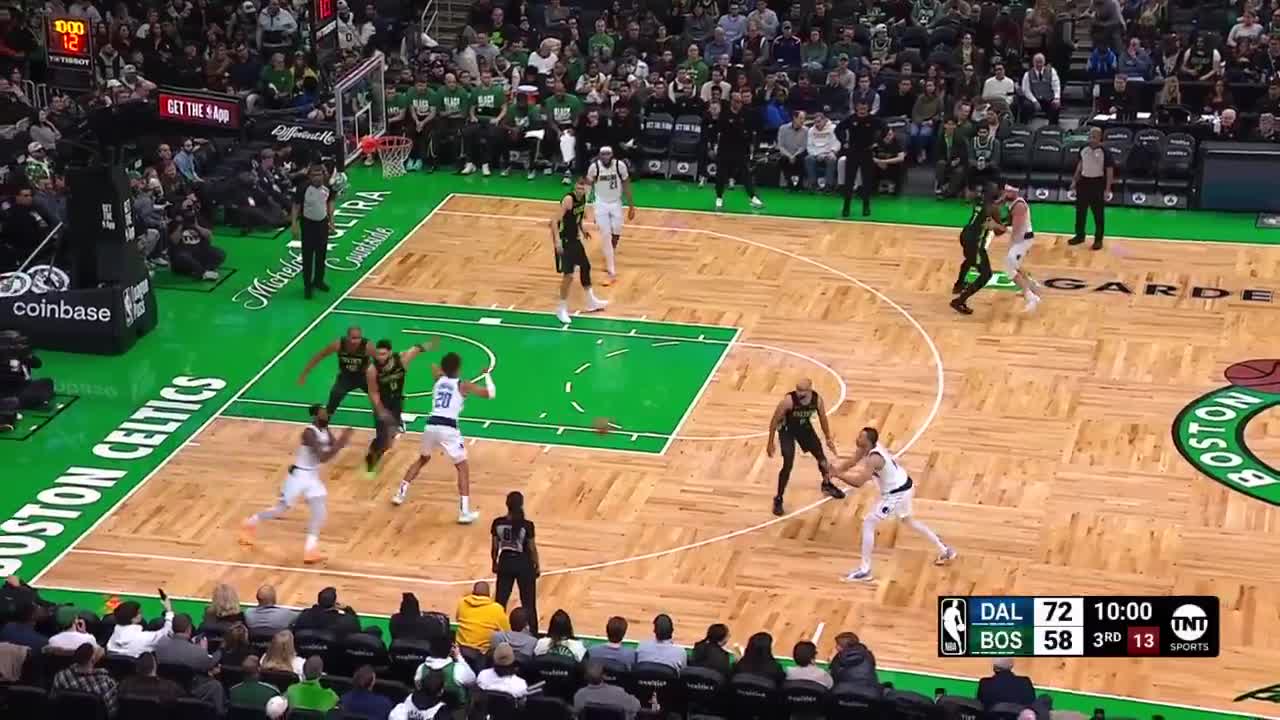 Watch [Highlight] Kyrie shakes Tatum and buries the turning three | Streamable
