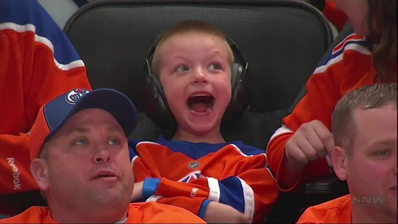 Young Excited Oiler fan