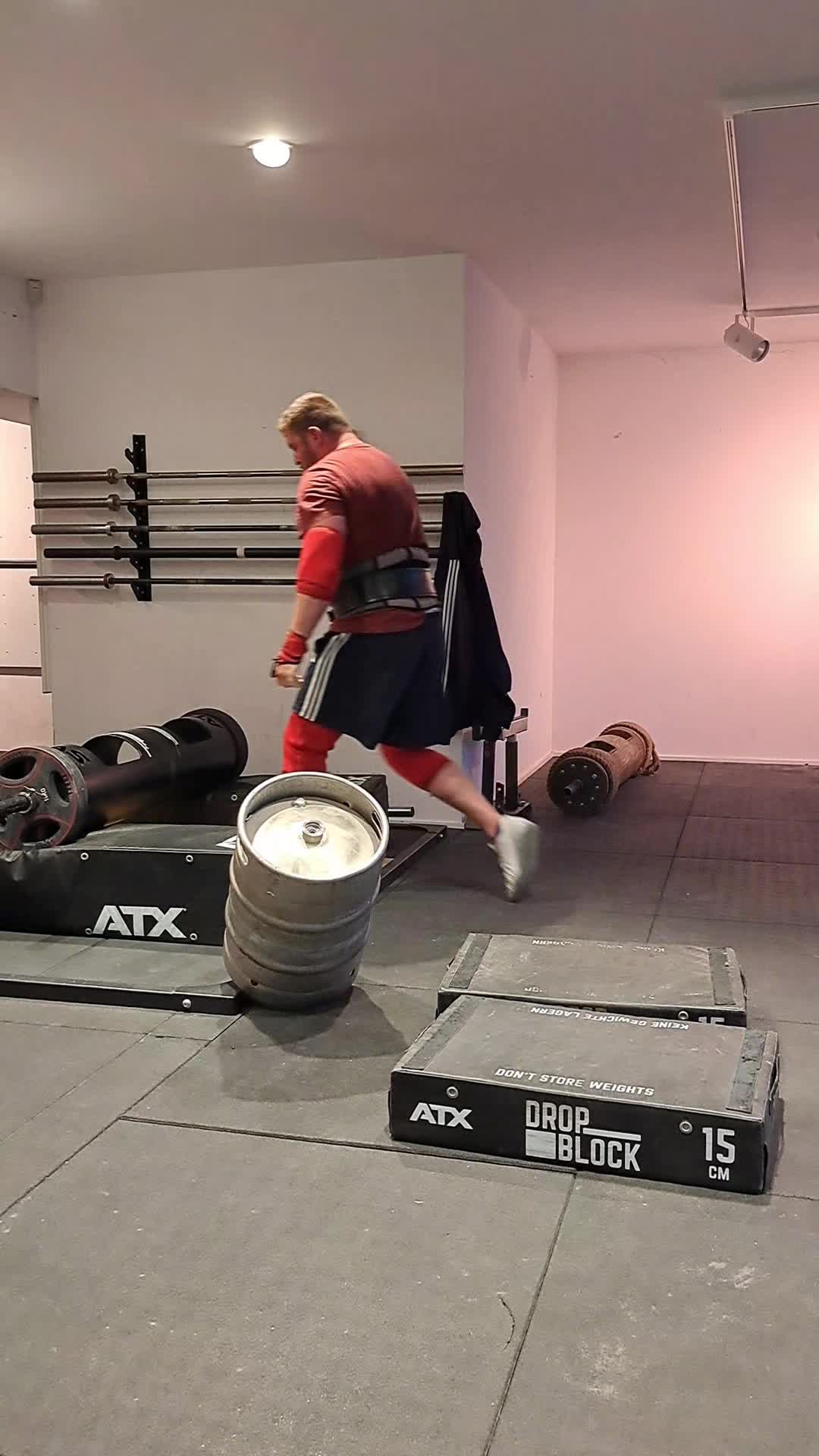 30-05-2023 100kg keg + 110kg log set 2