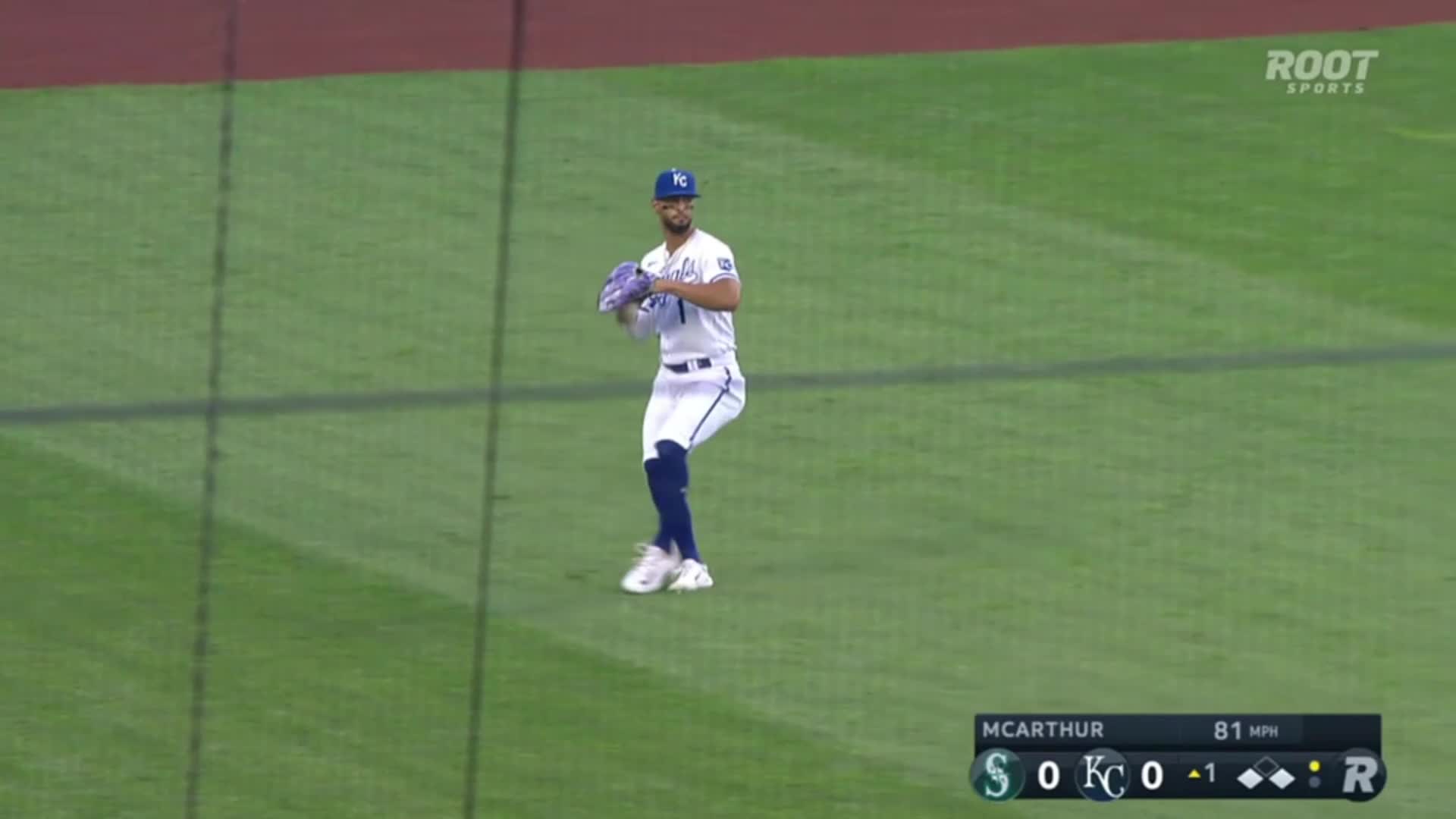 France 1st inning Single