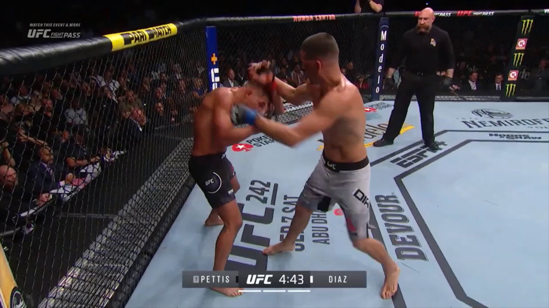 Diaz vs Pettis phone booth fighting