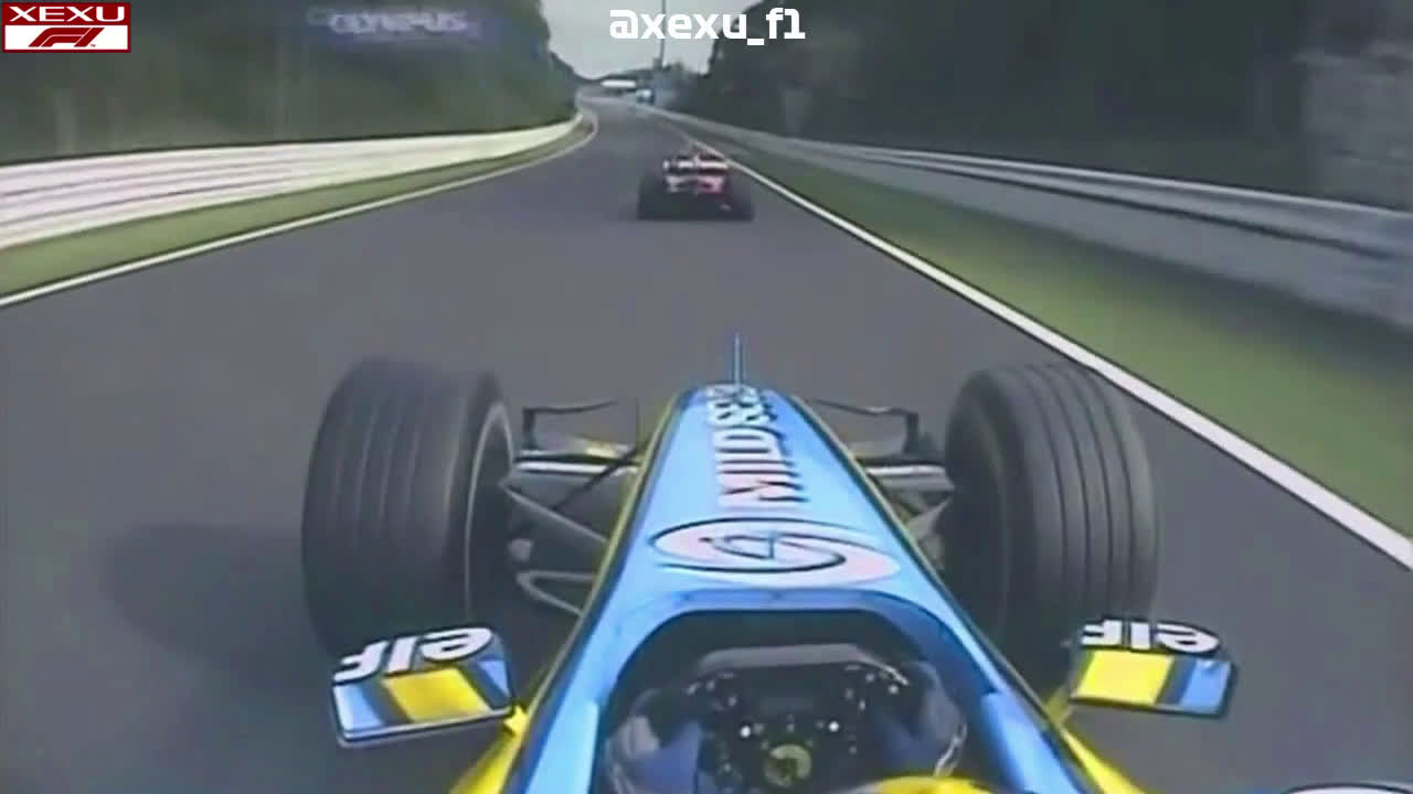 Japan 2005 Race Alonso passes Schumacher at 130R Onboard (c/ F1890)