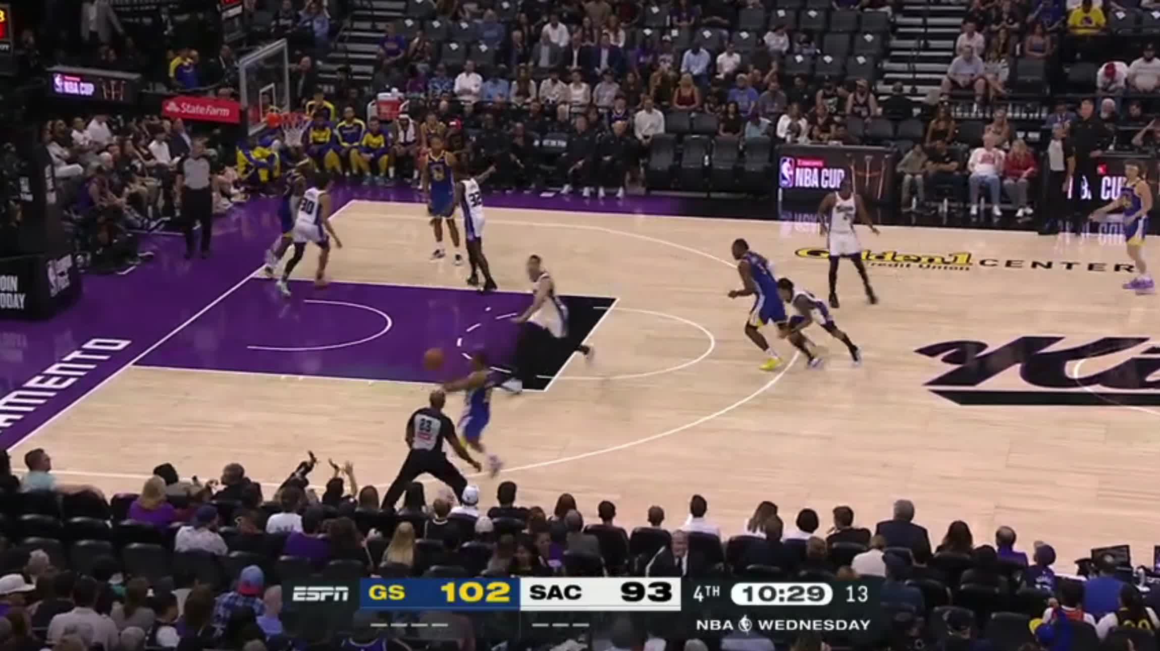 Watch melton stotts flare catch, drive-kick to hield for 3 | Streamable