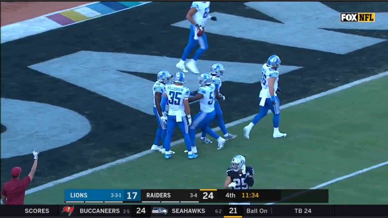 2019-11-03 (11:34) Lions watch punt bounce into endzone