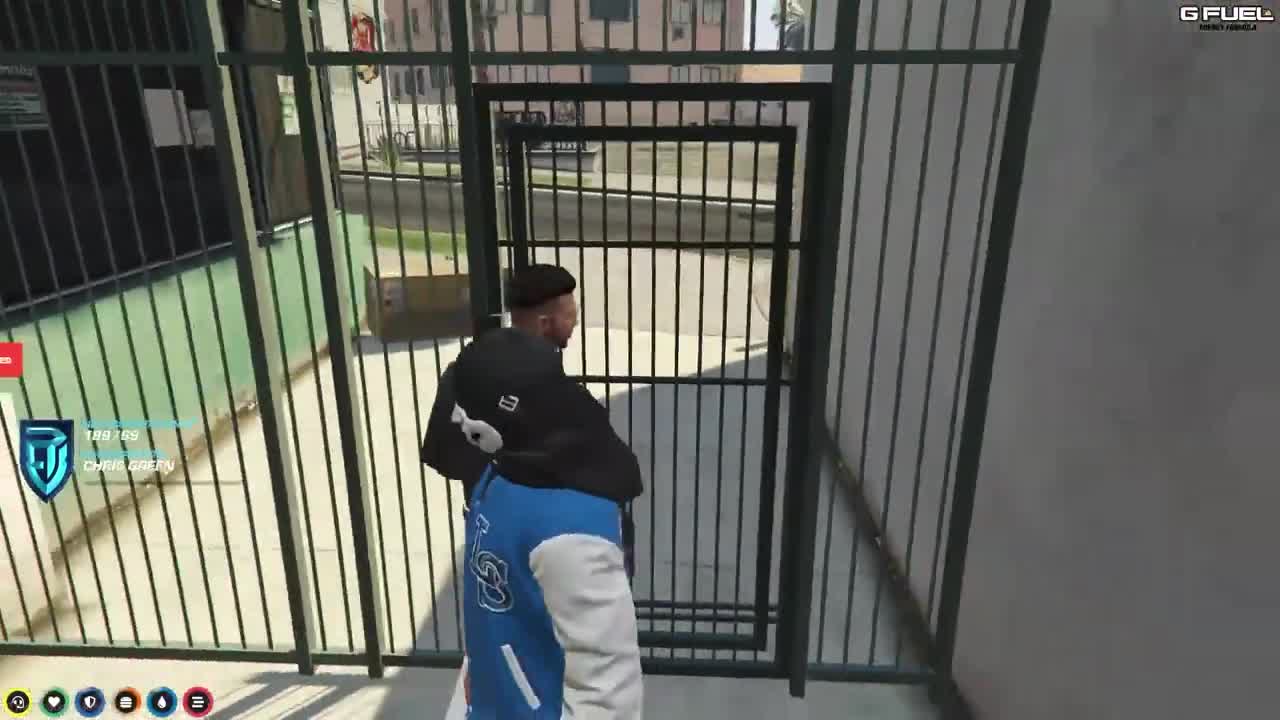 Randy gives Julian some advice