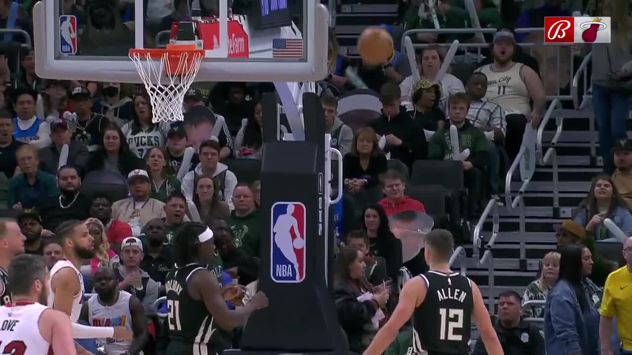 [Highlight] Jae Crowder attempts to grab Jimmy Butlers leg from the ...