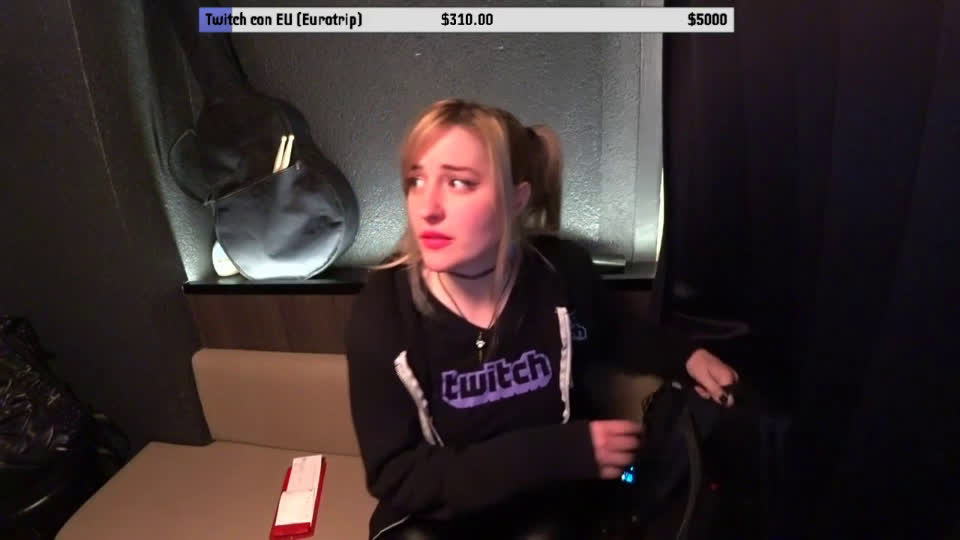 Toxic Snakes & Starbitzychan Fights Hyubsama