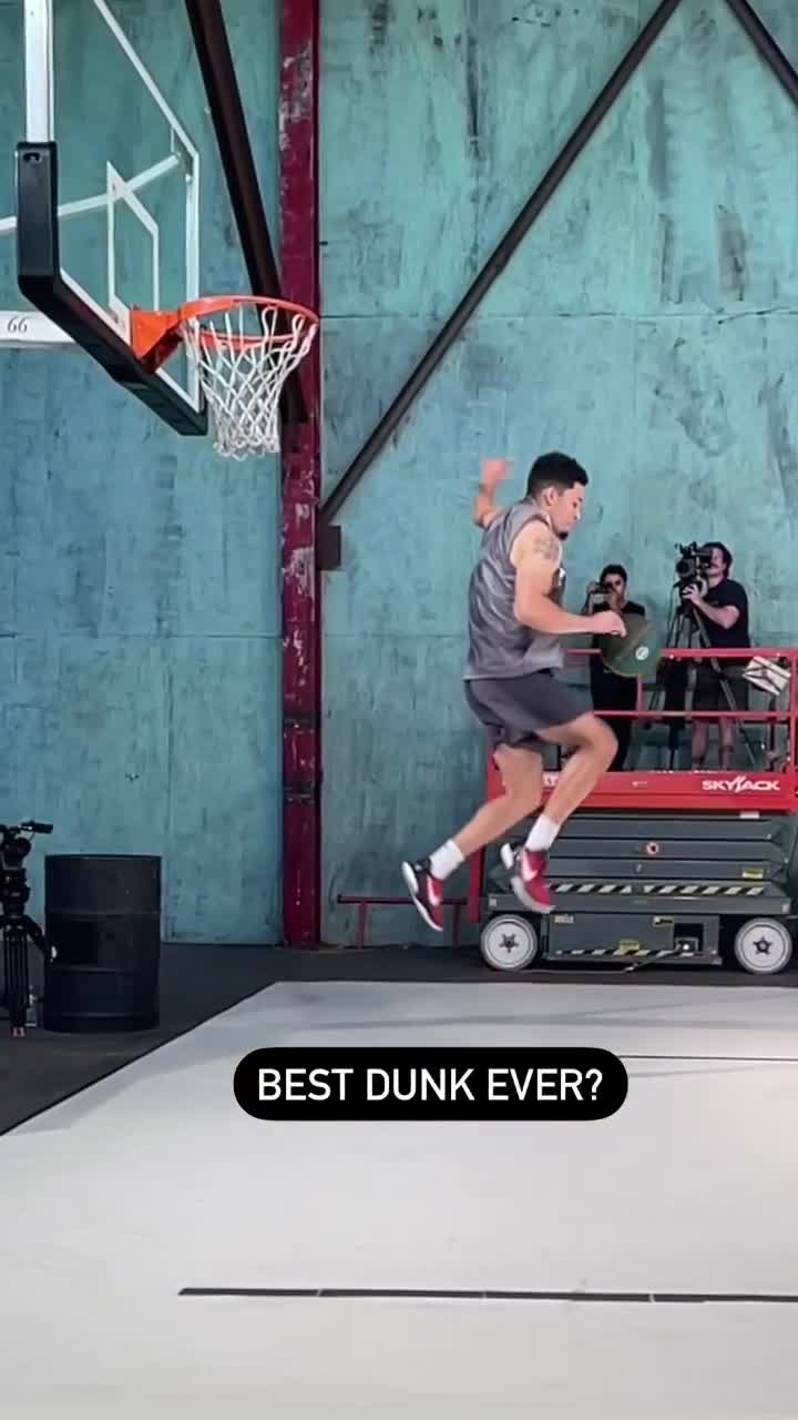 a very cool dunk