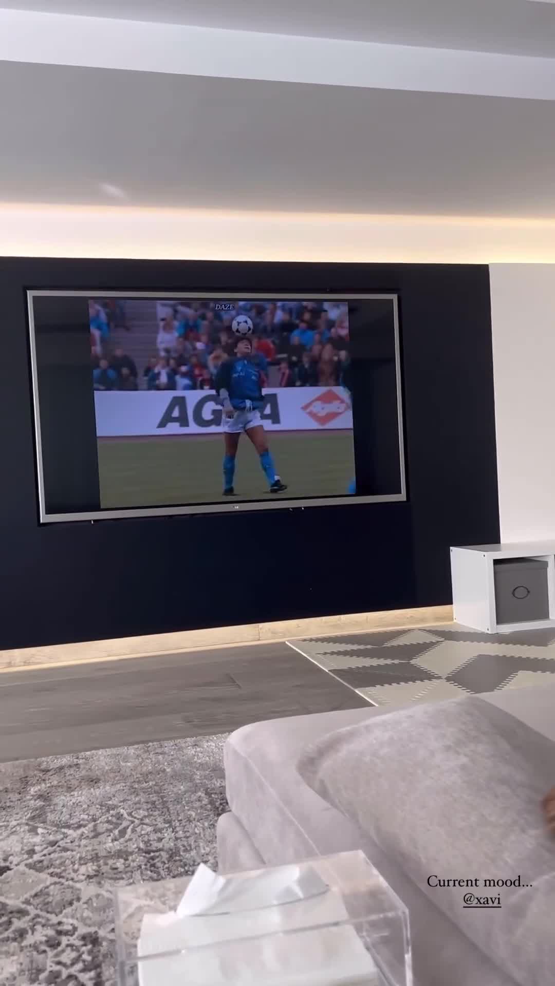 Watch Xavi educa i figli con Maradona il video social fa emozionar | Streamable