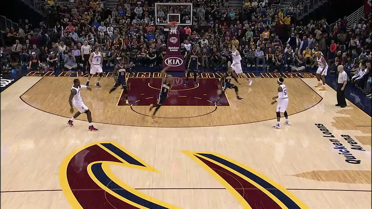 Cross-court Pass