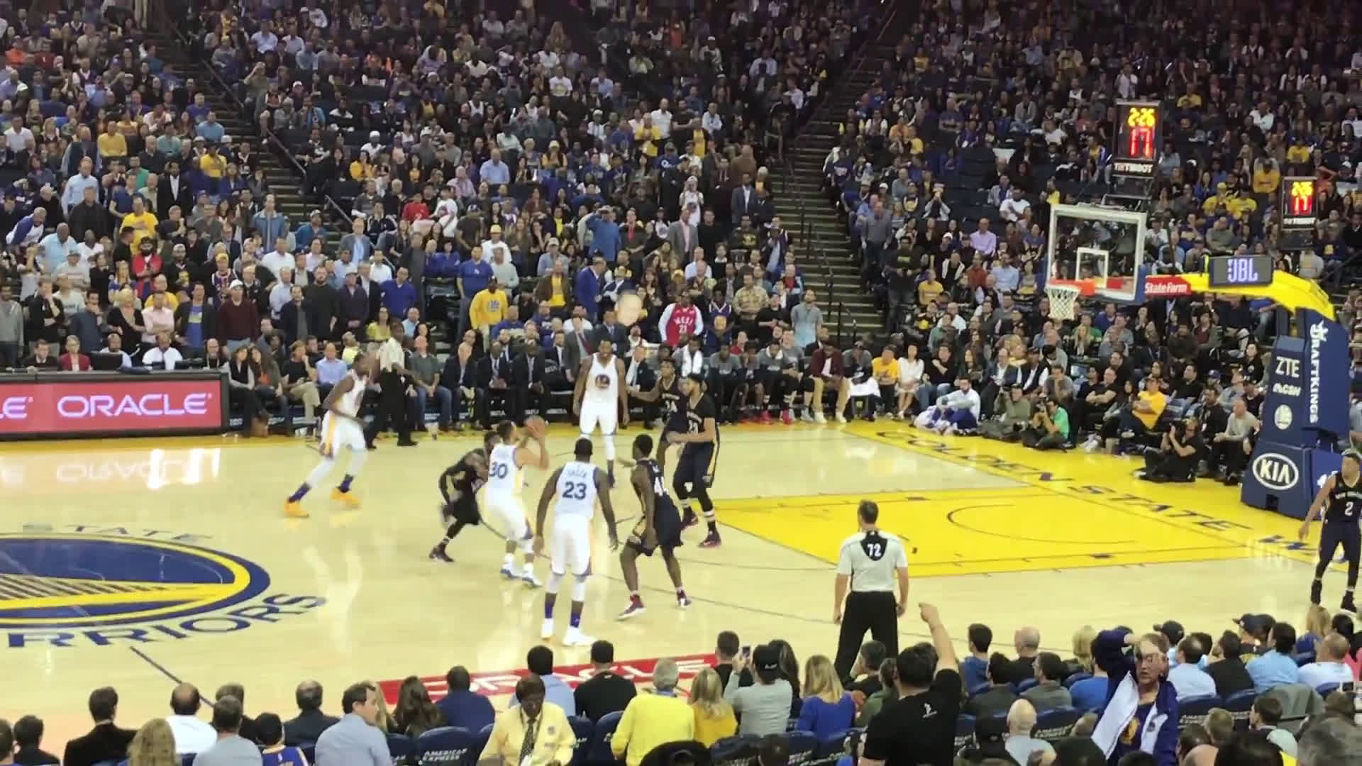 Live- Steph Curry hits his 13th three of the game