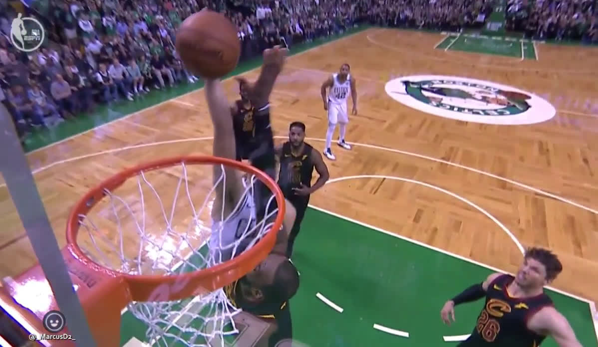 Jayson Tatum dunk on LeBron James