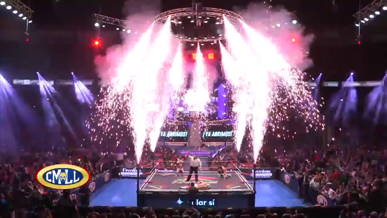 Jushin Thunder Liger CMLL Pyro