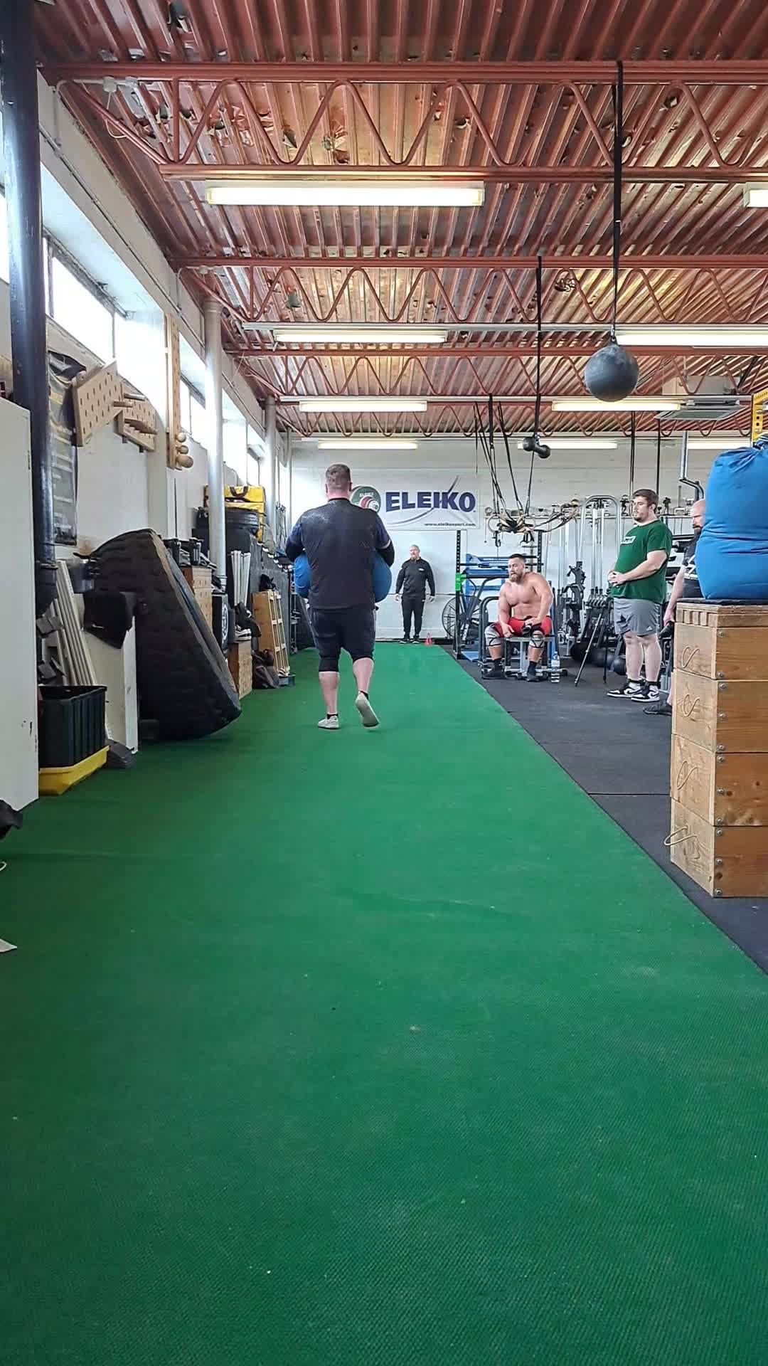 05-04-2023 100kg sandbag run