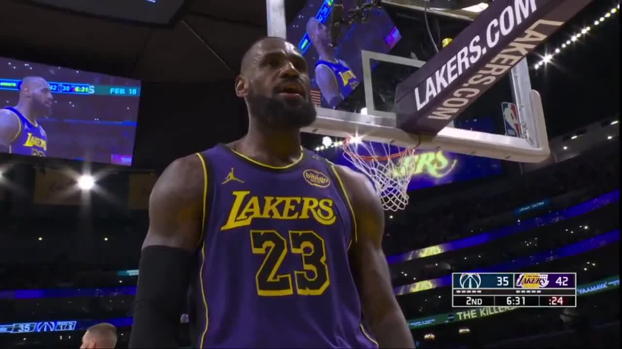 Watch [Highlight] LeBron posterizes Jonas Valančiūnas with authority ...