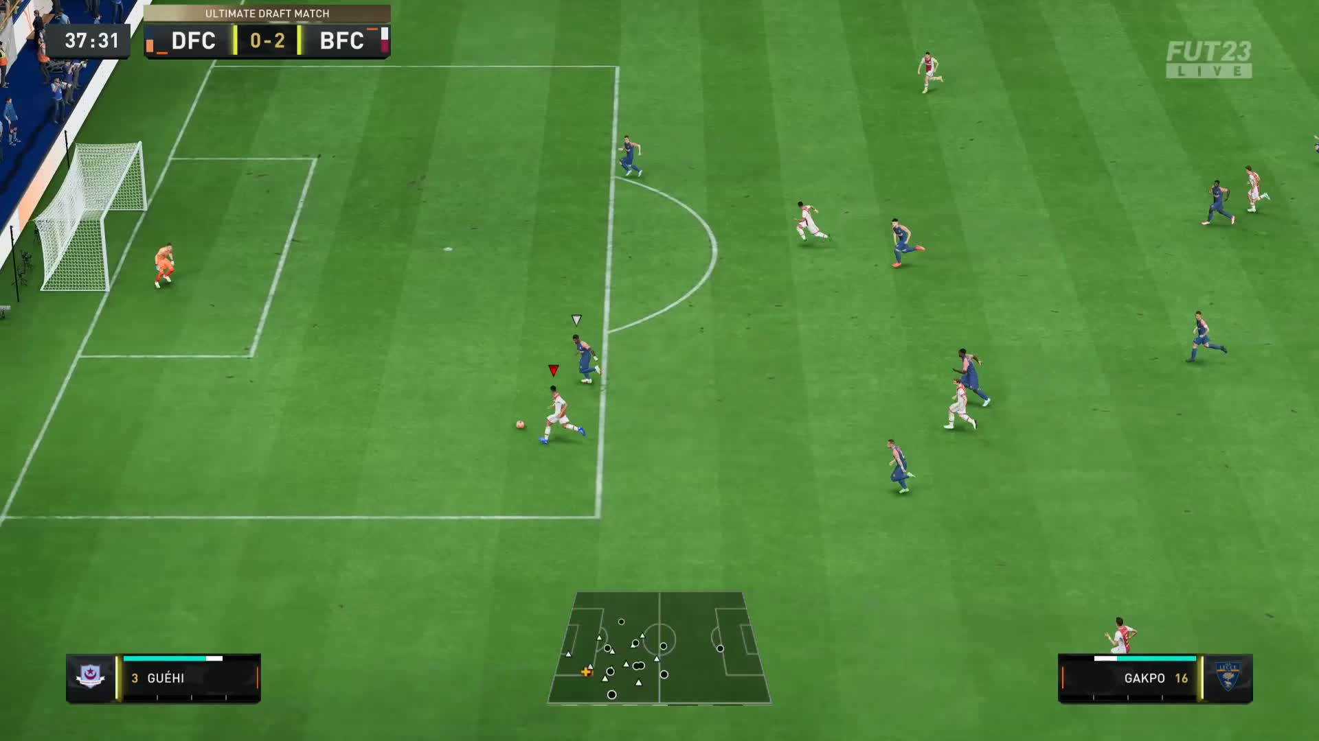 Watch ball roll to open space | Streamable