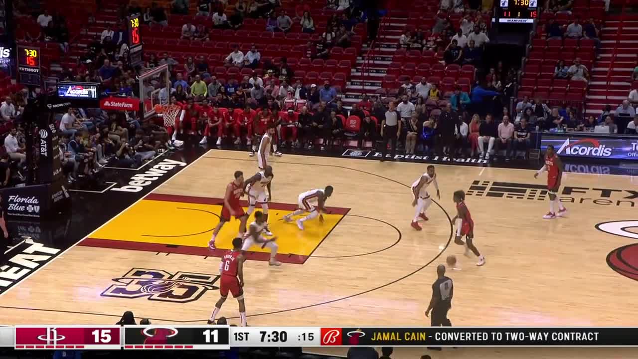 Watch [Highlight] Jalen Green drops his defender with the beautiful move and drains the triple ...