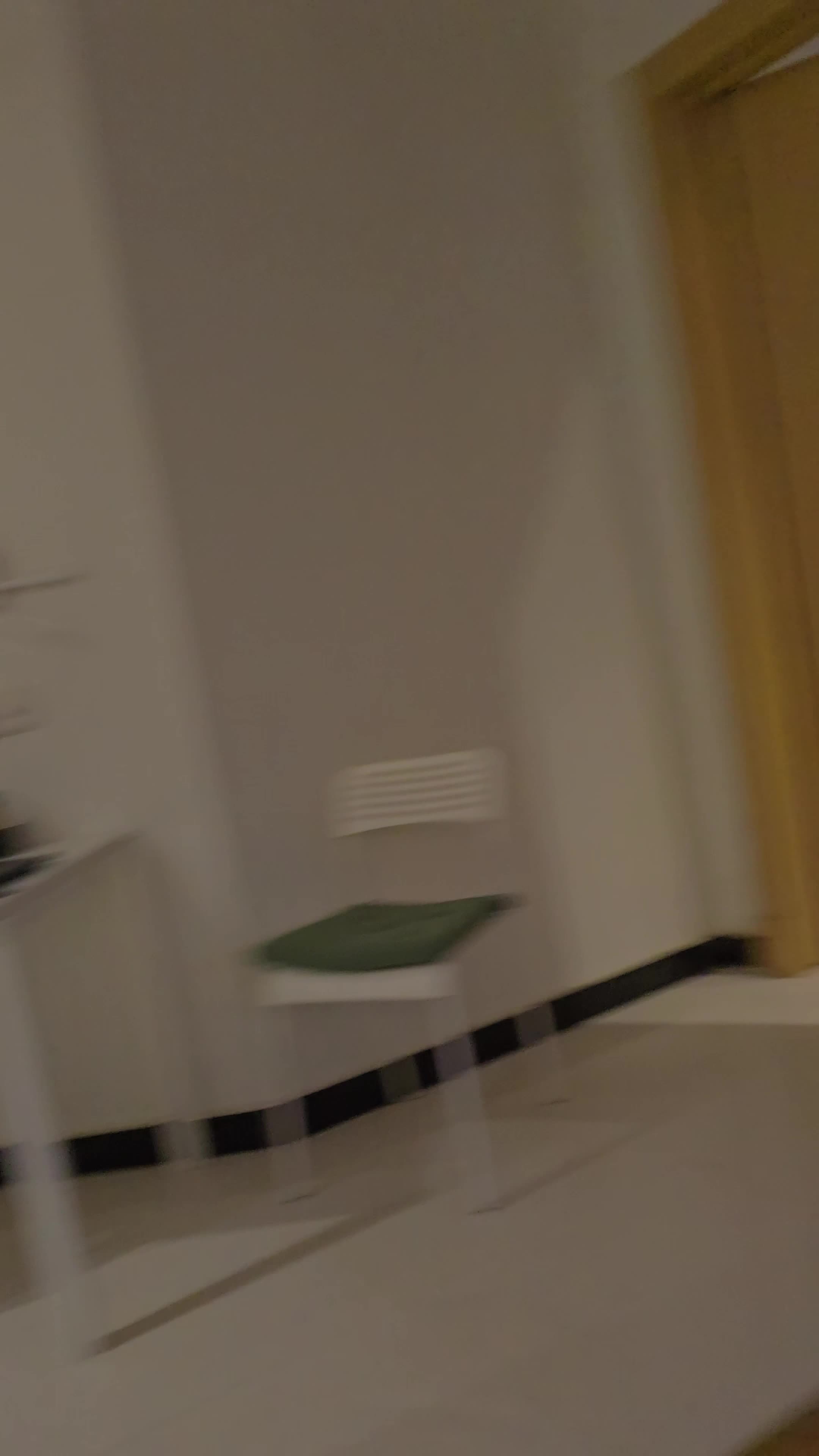 Watch S24 Ultra video camera vibration | Streamable