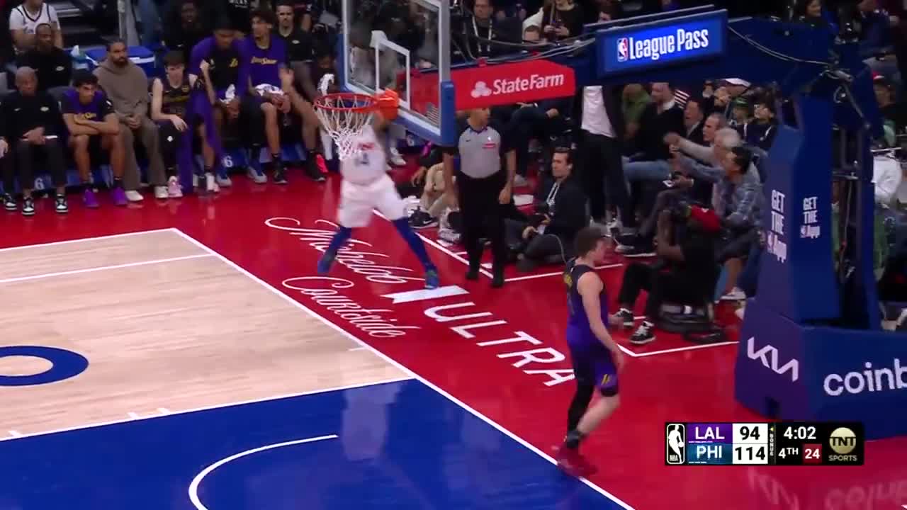 Watch Italo Santana - Ricky Council IV with a reverse slam dunk! | Streamable