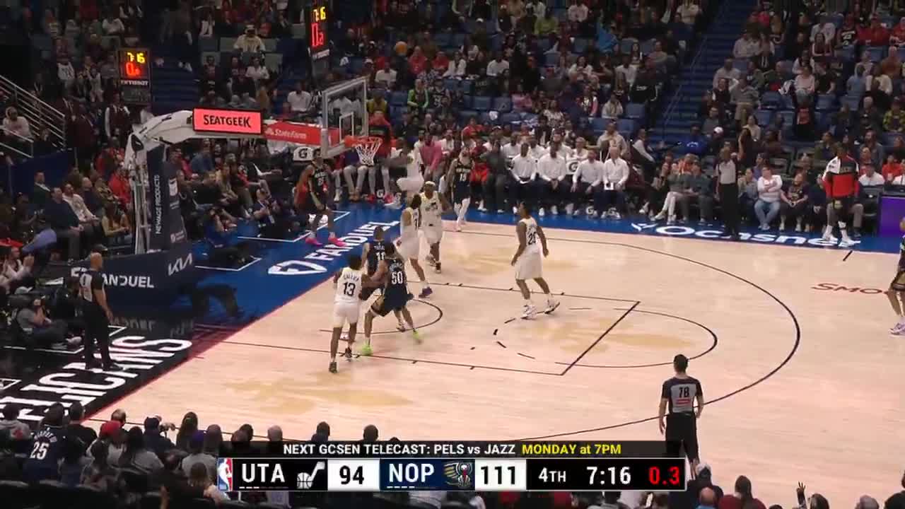 Watch [Highlight] Jose hits the 3 without bringing the ball down, smooth release | Streamable