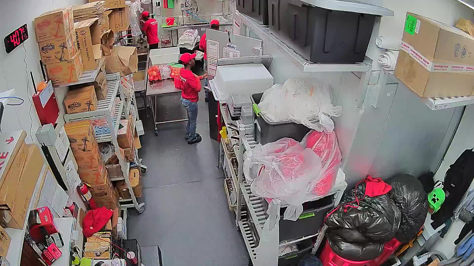 2023_10_07__16_02_00_000__Five_Guys_2058_Back Prep Area