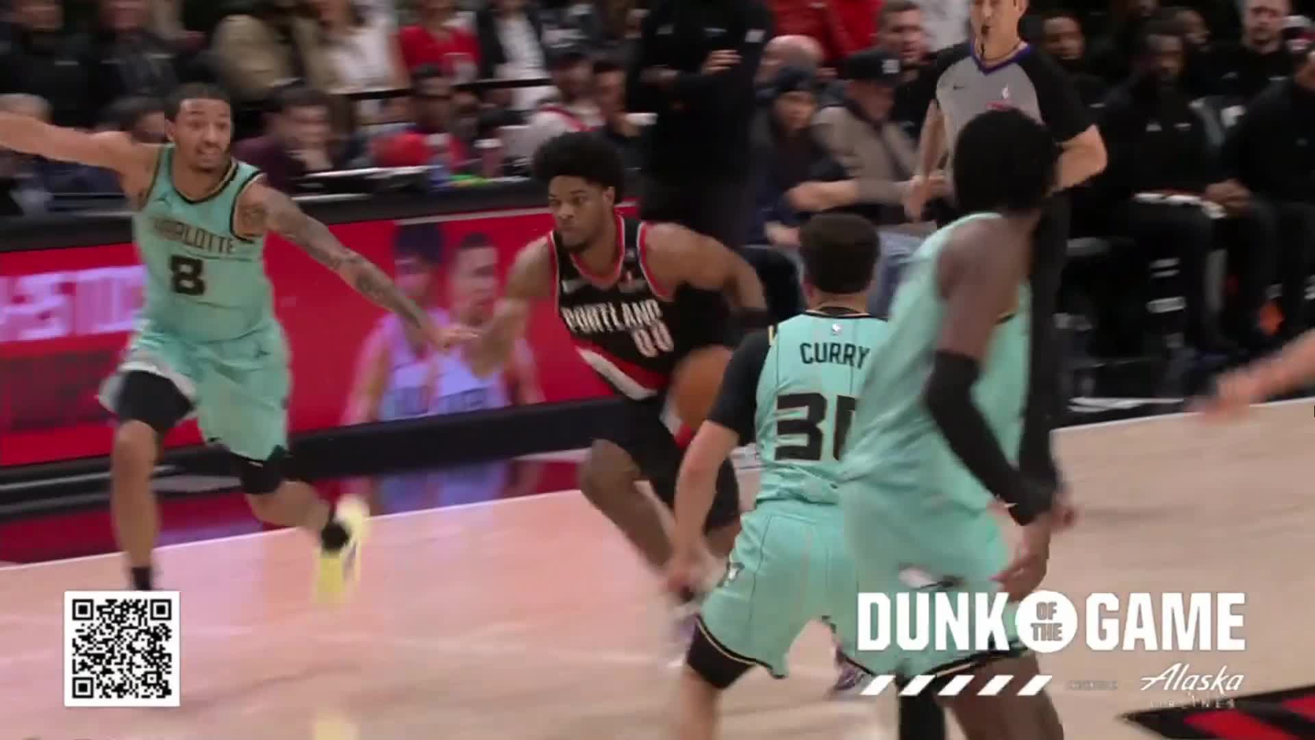 Watch Scoot zooms down the floor and hammers it | Streamable