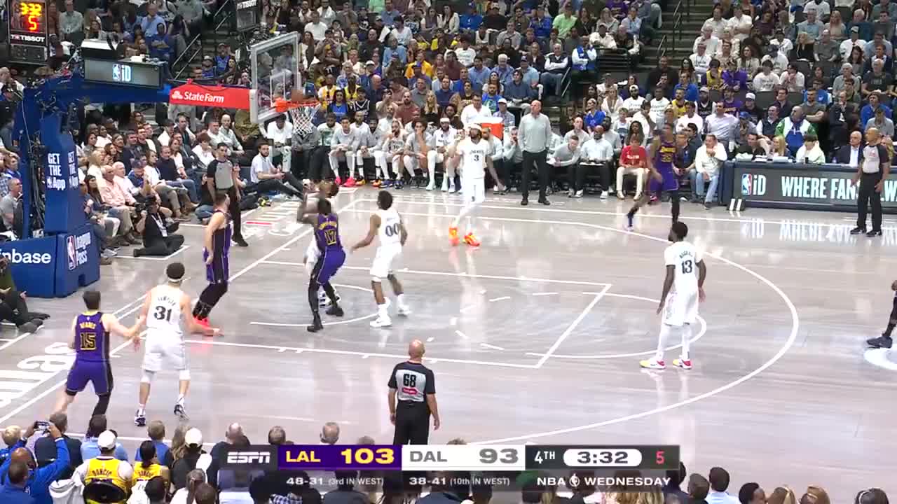 Watch Luka hits the difficult reverse layup | Streamable