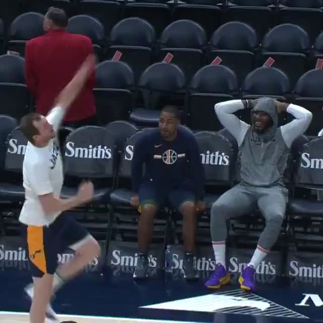 Joe Ingles unknowingly hits a lucky shot in warmups