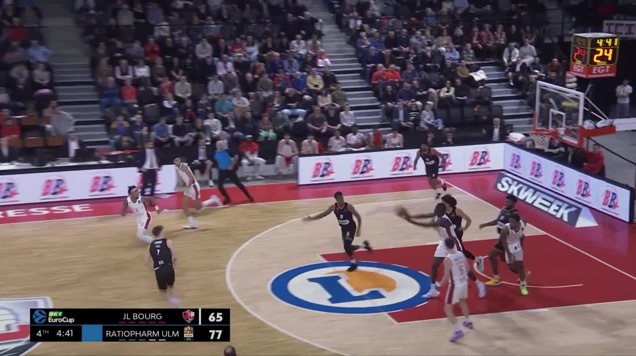 Watch Risacher streaks in transition, receives ball, dunks vs Ulm | Streamable