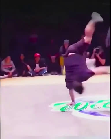 Naciśnij przycisk play