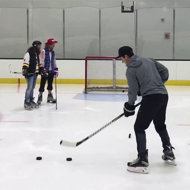 Wristies and clappies