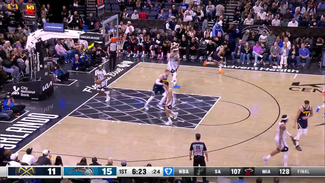Watch [Highlight] Jamal Murray drops a smooth no-look dime to Nikola Jokic | Streamable