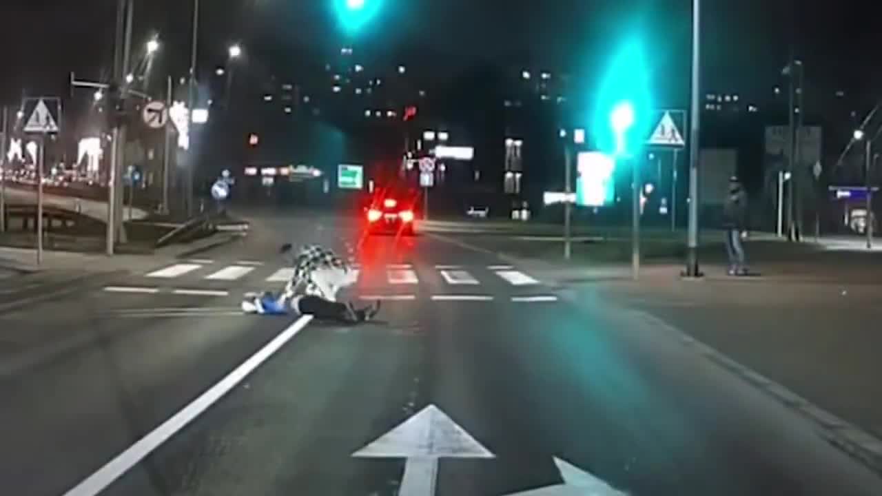 Watch 1733432877_c93_22 | Streamable