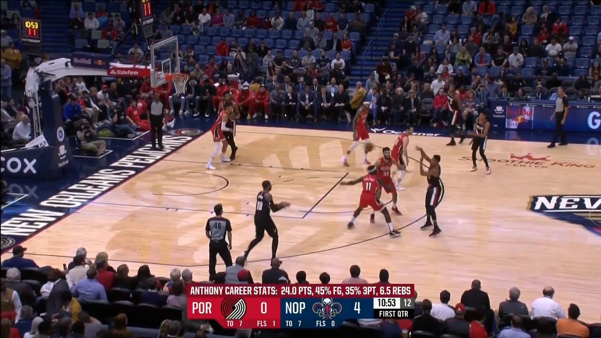Carmelo's first Blazer bucket is a three